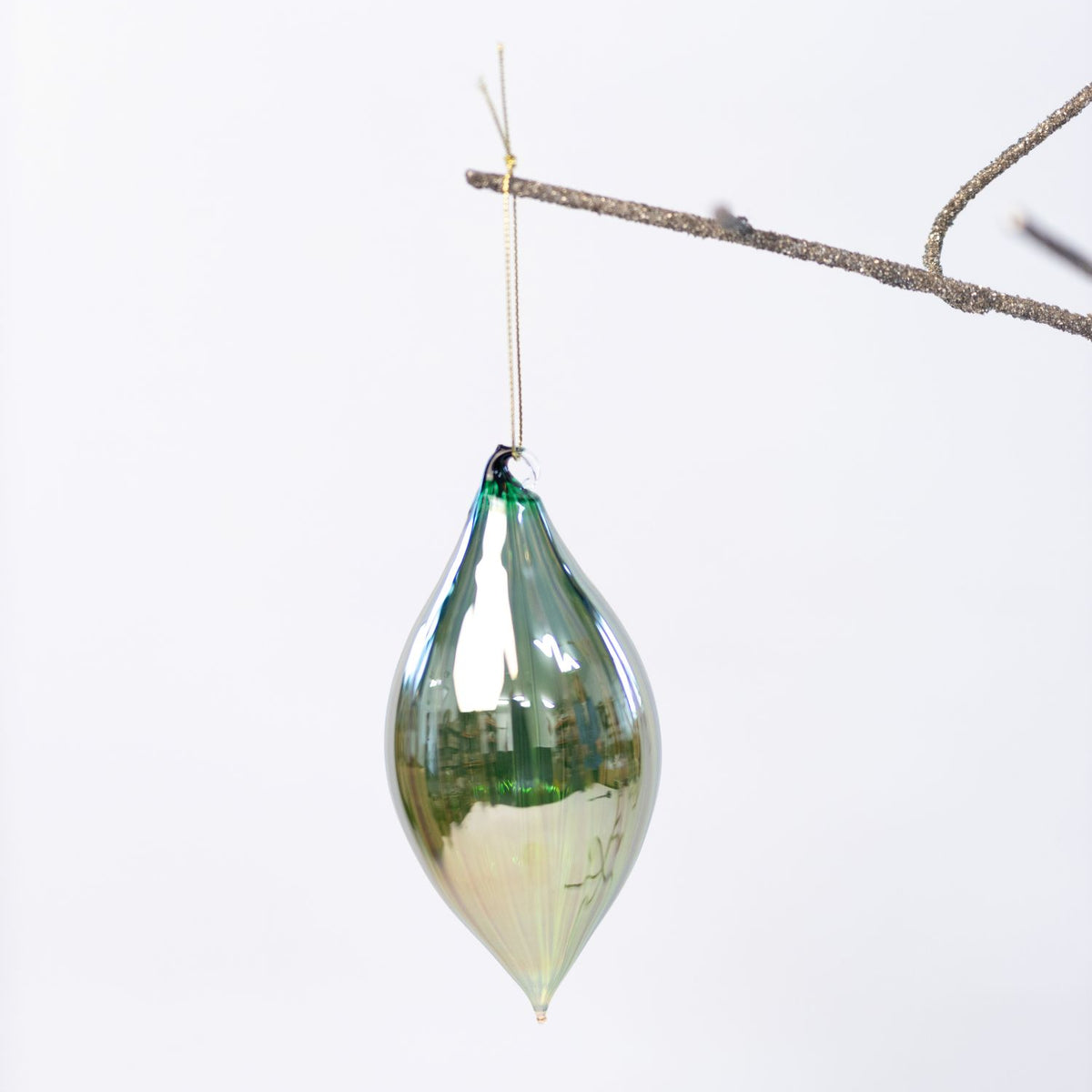 Glass Drop Bauble with Gold Lustre Detail – Petersham Nurseries