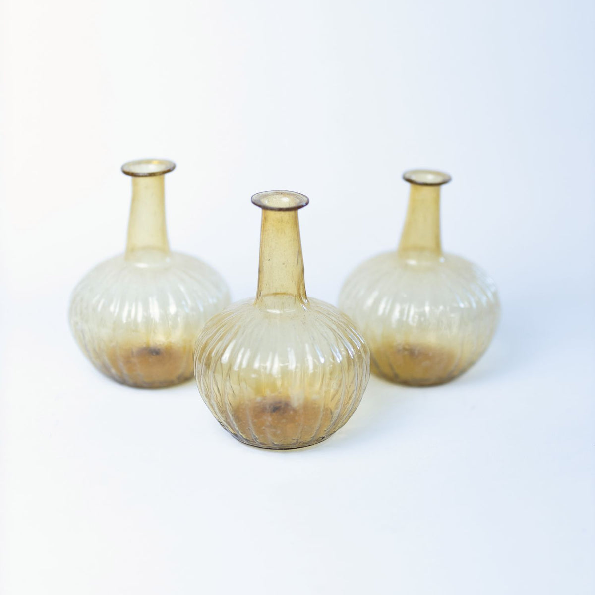 Recycled Glass Vase in Yellow – Petersham Nurseries