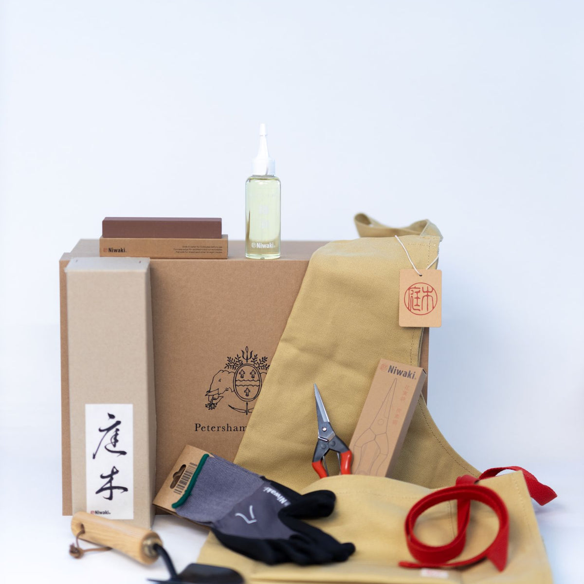 The Niwaki Garden Hamper – Petersham Nurseries