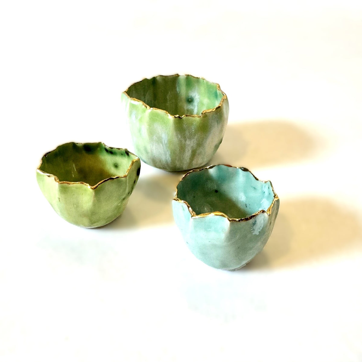 Handcrafted Ceramic Pinch Pots - Mixed Colours – Petersham Nurseries