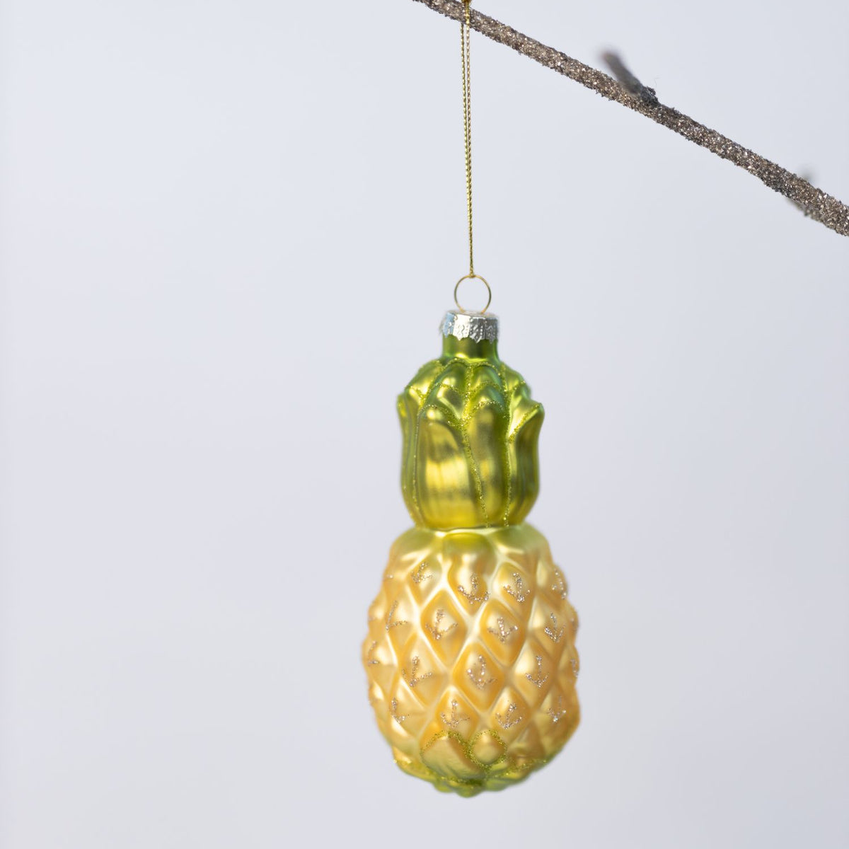 Pineapple Glass Bauble with Glitter Details – Petersham Nurseries